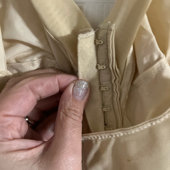 exquisite design | Intimates & Sleepwear | Full Coverage Bra 42 C ...